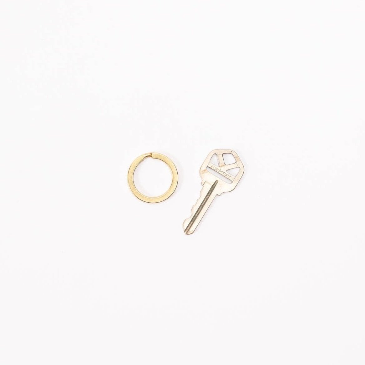 Large (28mm) Split Ring – Avryn Co.