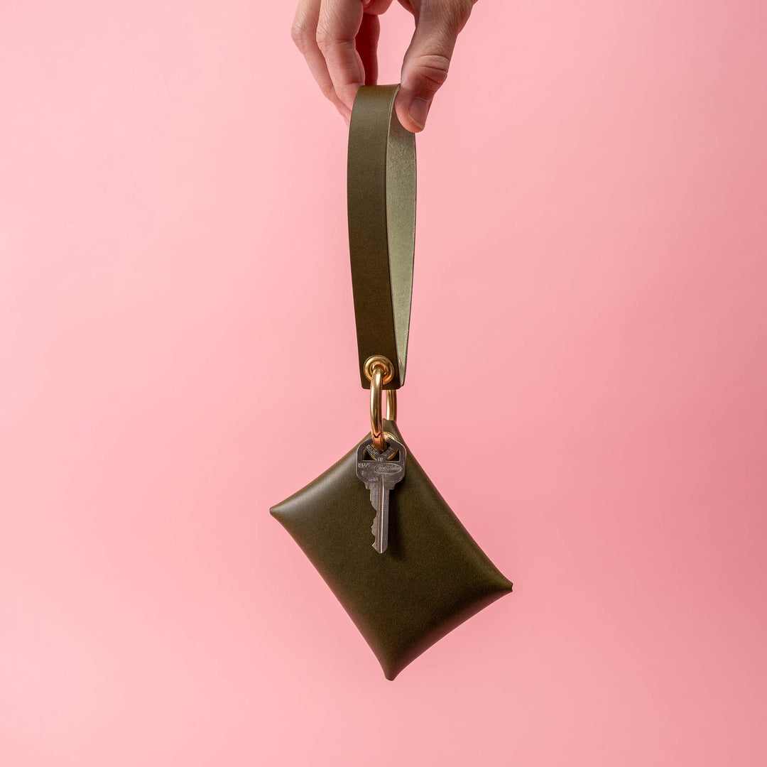 Olive Green Veg Tan Leather Wristlet Wallet Set – Avryn Co.