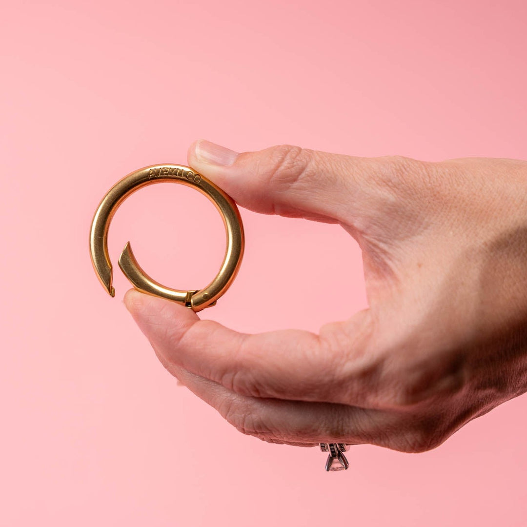 Circle Spring Gate Keyring – Avryn Co.